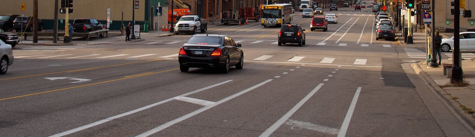 Bike lane retrofit projects with mixing zones :: Minneapolis Street Guide